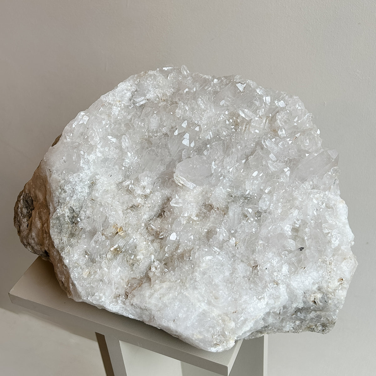 Large Quartz Bed – Salt Home
