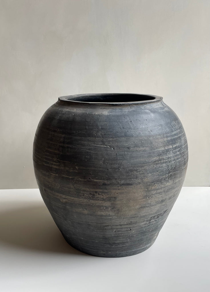 Large Vintage Asian Water Pot – Salt Home